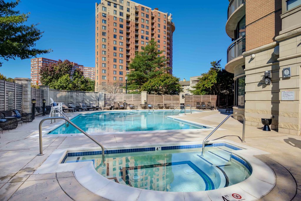 Apartments for Rent in Arlington, VA | Instrata Pentagon City